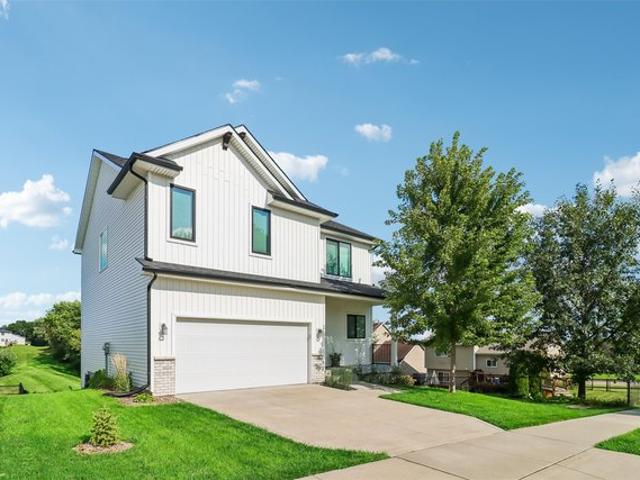 1600 E 18th St, Norwalk, IA 50211