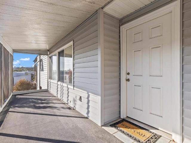 1600 E Vista Way 23