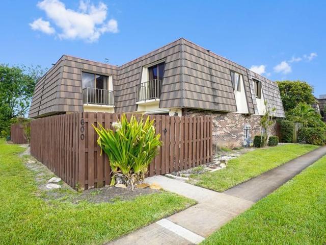 1600 Forest Lakes Cir Apt D, West Palm Beach, FL 33406