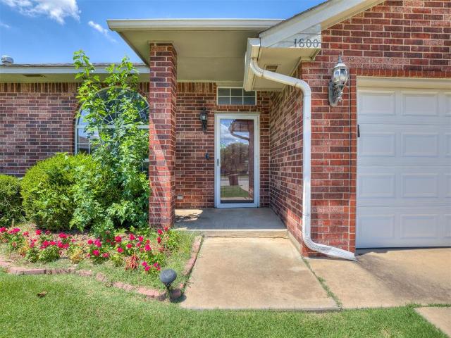 1600 Hazelwood Drive