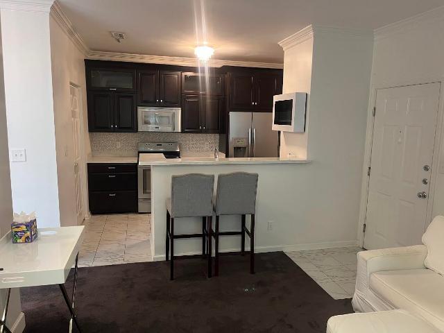 1600 Long Grove Drive 1518
