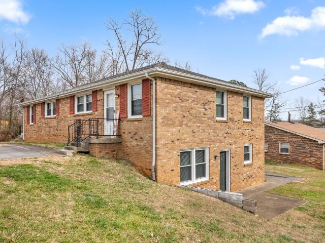 1600 Paradise Hill Rd, Unit B, Clarksville, TN 37043 | MLS #3175 | Compass