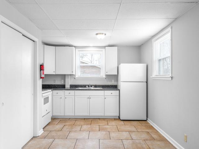1600 Paradise Hill Rd Unit B