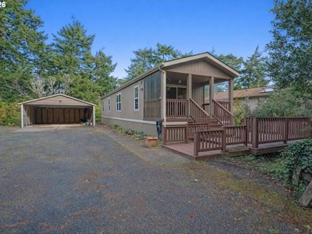 1600 Rhododendron Dr Spc 200, Florence, OR 97439