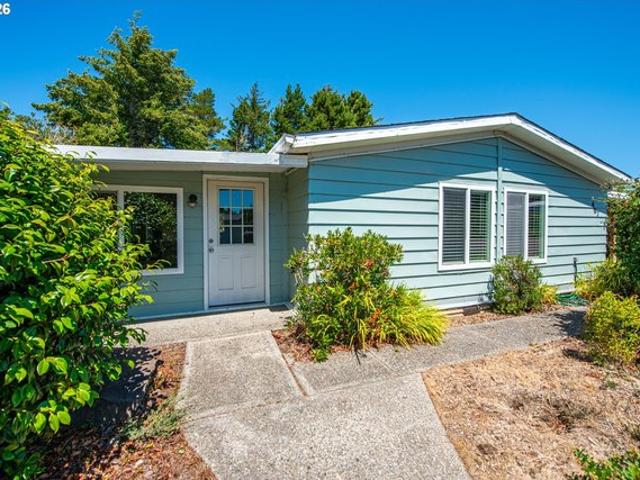 1600 Rhododendron Dr Spc 407, Florence, OR 97439
