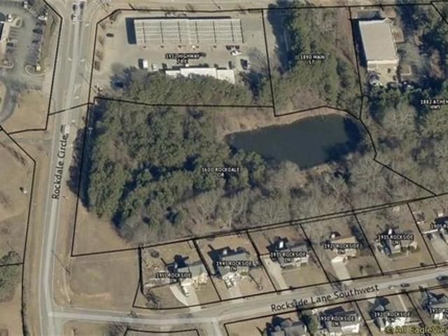 1600 Rockdale Cir, Snellville, GA 30078