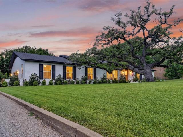 1600 Royal Oaks Drive