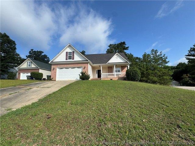 1600 Stanford Ct, Fayetteville, NC 28314