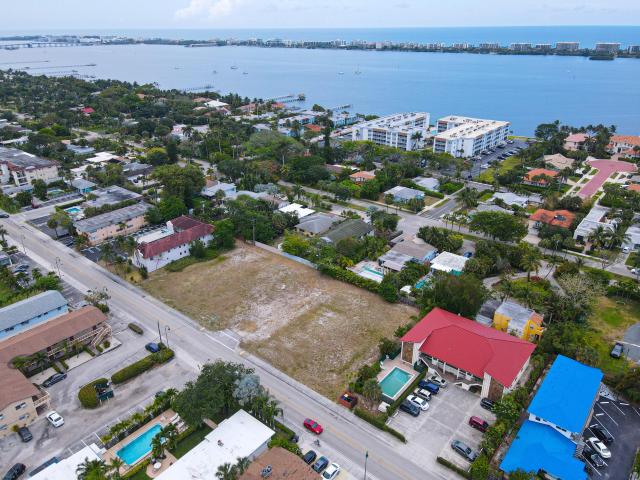 1600 S Federal Hwy, Lake Worth Beach, FL 33460 | MLS #R11157