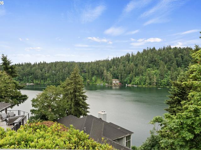 1600 view lake ct