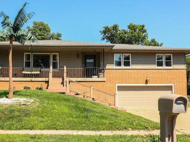 1600 W 14th St S, Newton, IA 50208