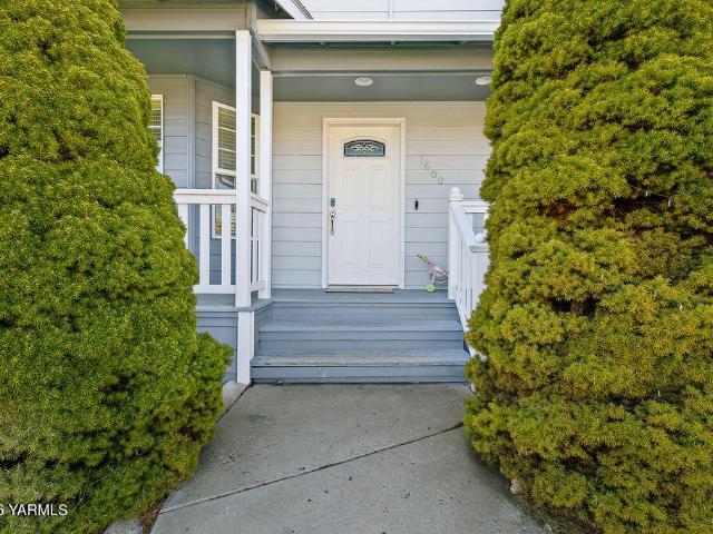 1600 W Orchard Ave, Selah, WA 98942 | MLS #26 1144