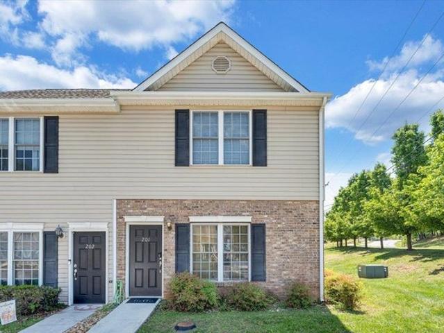 1600 Wards Ferry Rd Apt 201, Lynchburg, VA 24502