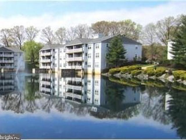 1600 Waters Edge Dr, Newark, DE 19702