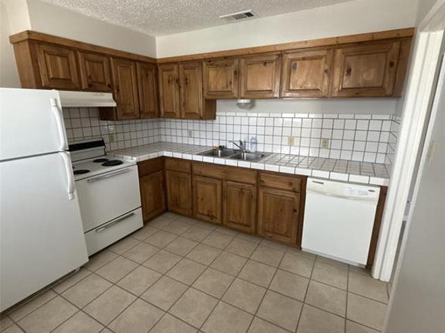 1600 West Lane # 6