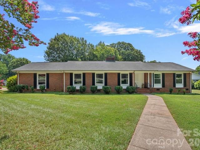 1600 Woodberry Rd, Charlotte, NC 28212