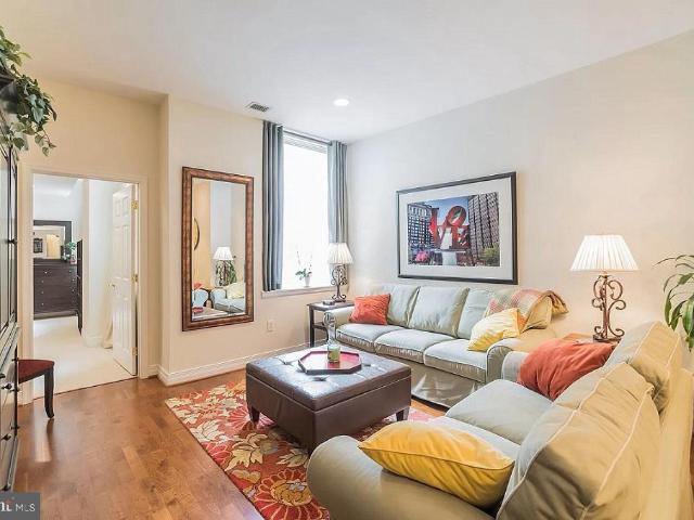 1600 18 Arch Street # 1814