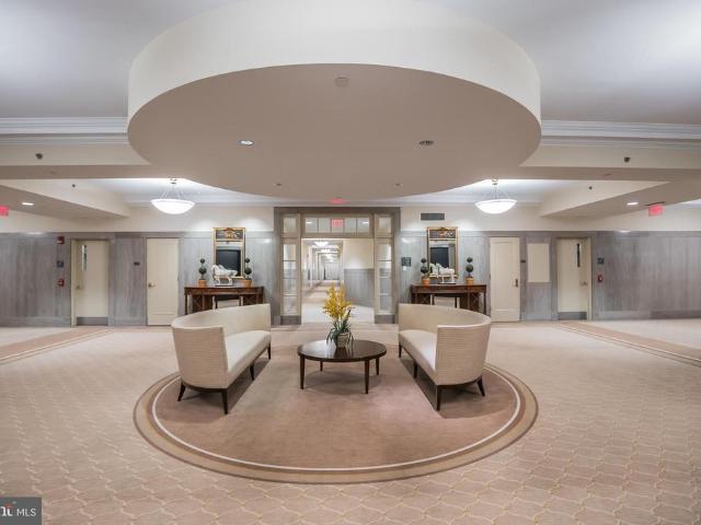 1600 18 Arch Street # 507