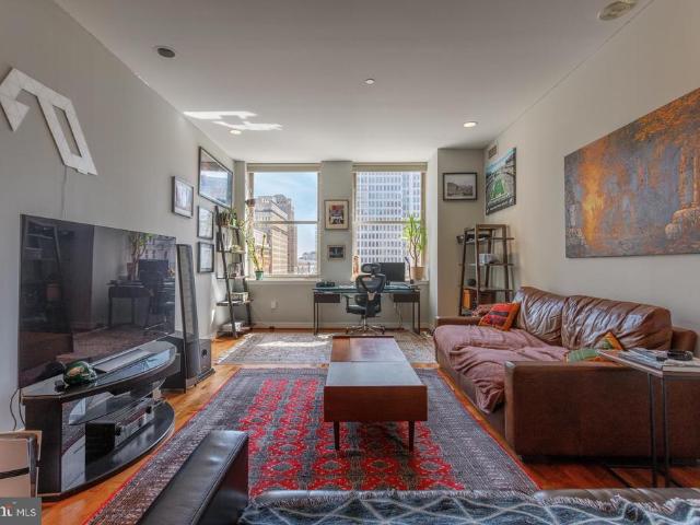 1600 18 Arch Street # 620