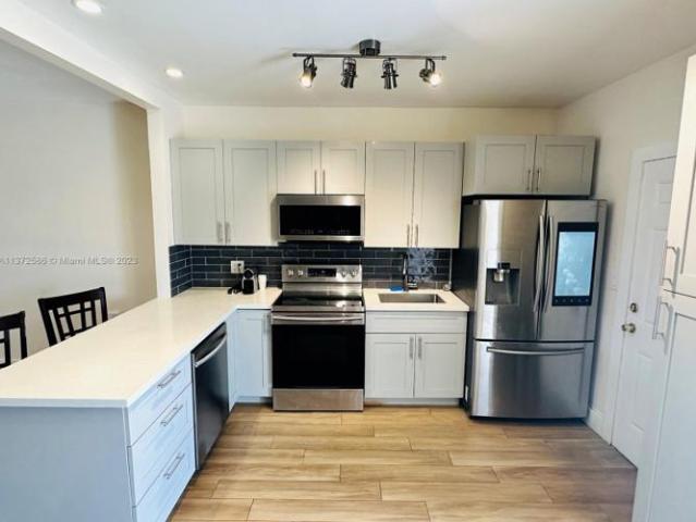 1600 114th St NE #311, Miami, FL 33181