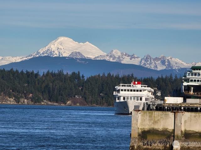 1600 5th St, Unit C100, Anacortes, WA 98221 | MLS #2478 | Compass