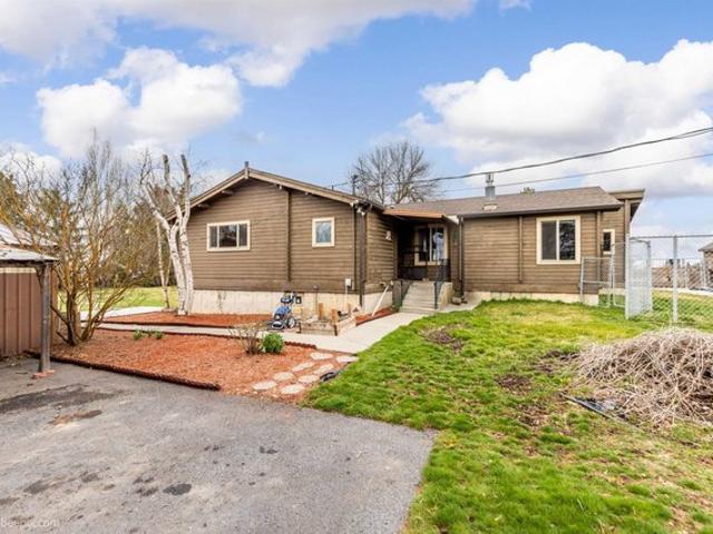 1600 8th St, Davenport, WA 99122