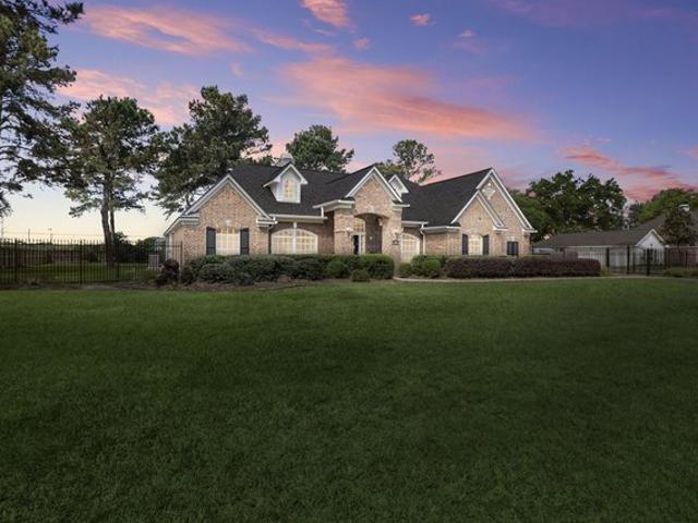 16013 Creek Hill Ln, Cypress, TX 77429