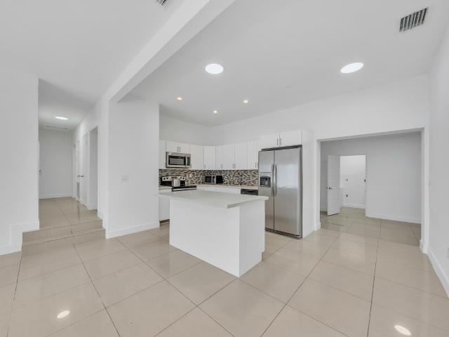 16010 NE 5th Ave, Miami, FL 33162 | MLS #F10529