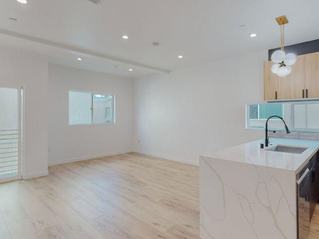 16012 Cantlay Street A