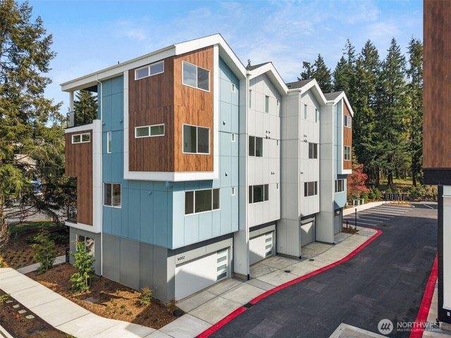 16012 SE 31st Ln, Bellevue, WA 98008