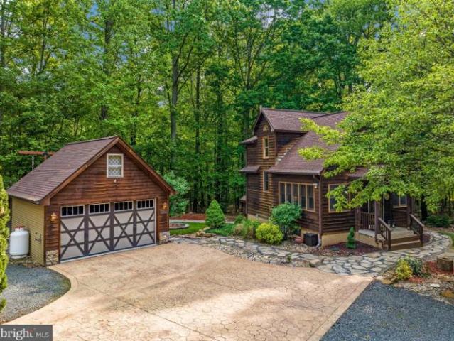 16014 Tiffany Ln, Haymarket, VA 20169