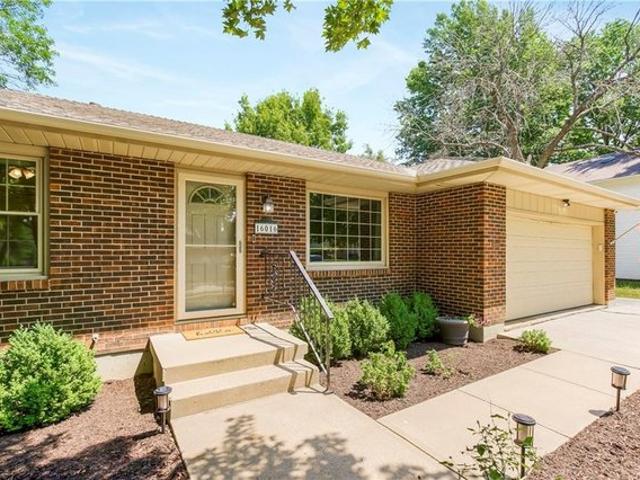 16016 W 151st Ter, Olathe, KS 66062