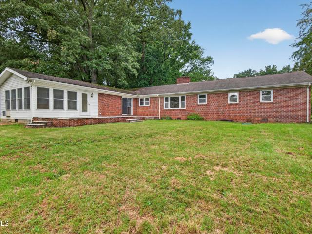 16019 Briarwood Lane