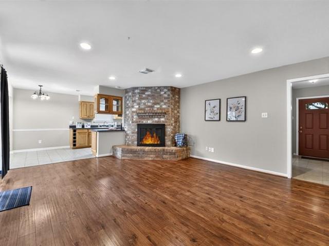 16019 Mill Point Dr, Houston, TX 77059