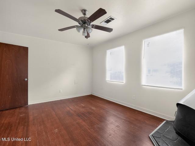1601 Maria Drive