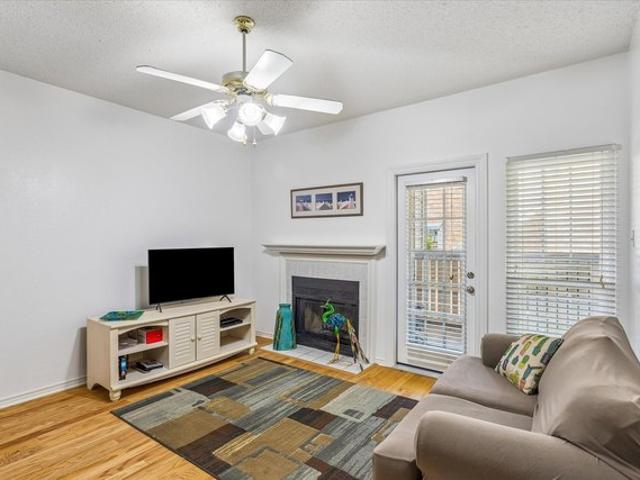 1601 Marsh Ln Apt 208, Carrollton, TX 75006