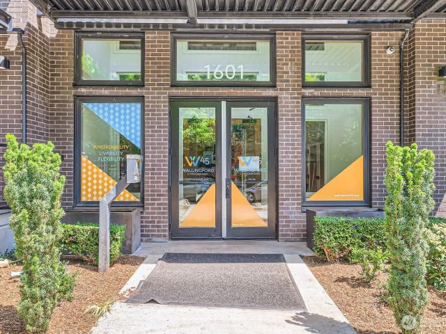 1601 N 45th St, Unit 411, Seattle, WA 98103 | MLS #2497 | Compass