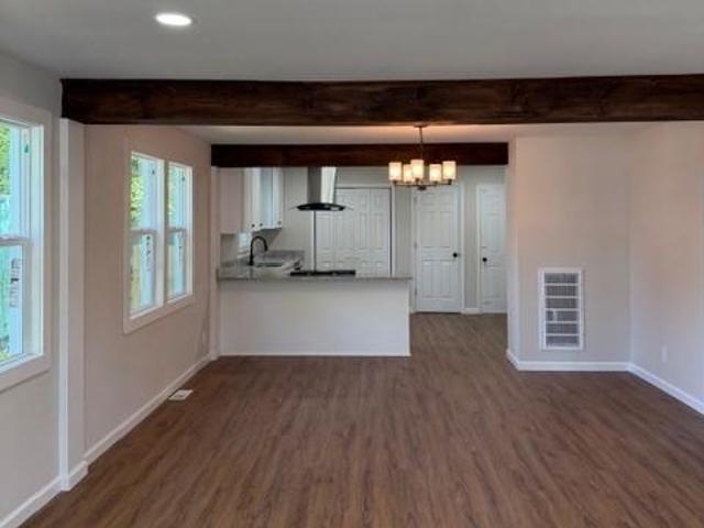 1601 Atlanta AVE