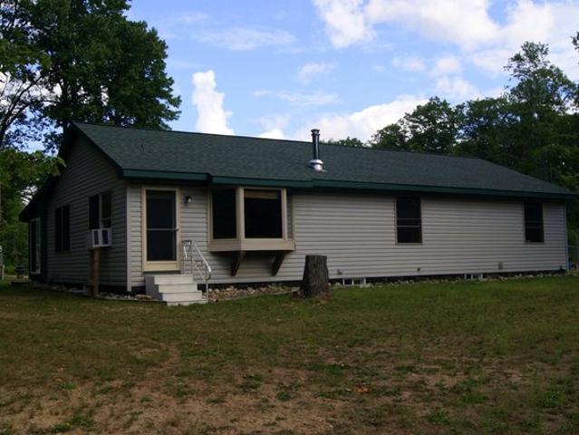 1601 Allard Acres Trl, Johannesburg, MI 49751