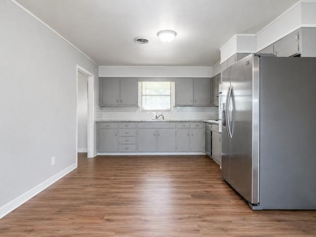 1601 Alston Drive