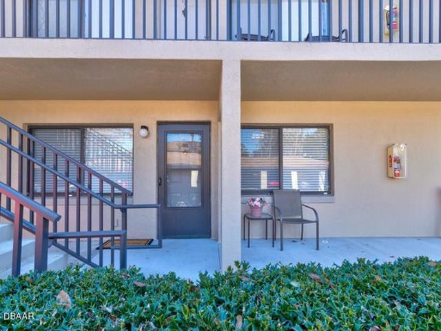 1601 Big Tree Rd Apt 902, South Daytona, FL 32119