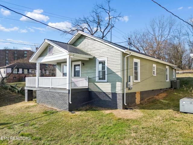 1601 Cecil Ave