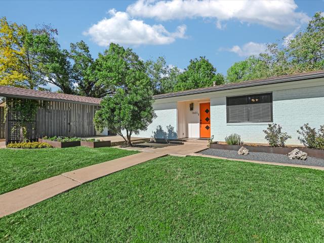 1601 E 19th St, Georgetown, TX 78626 | MLS #2679