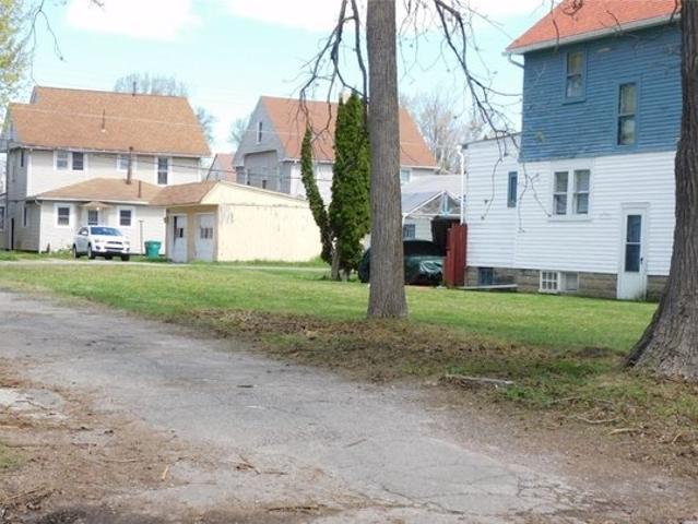 1601 E 47th St, Ashtabula, OH 44004