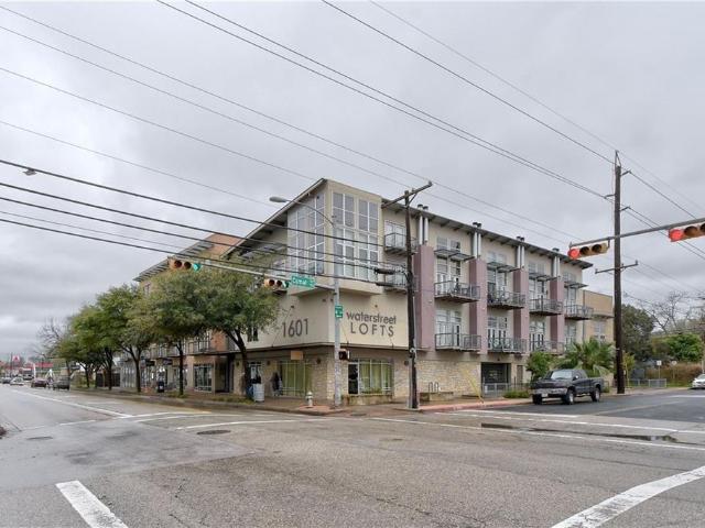 1601 E Cesar Chavez St # 102