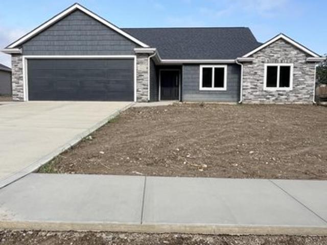 1601 Elm St, Auburn, IN 46706
