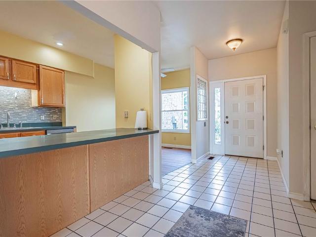 1601 Harding Circle