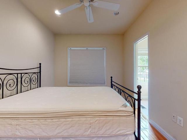 1601 Isherwood Street NE Unit# 1, Washington, US, DC