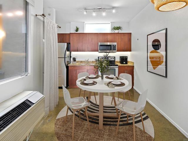 1601 Kettner Blvd 5