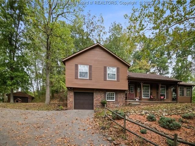 1601 King St, South Charleston, WV 25303